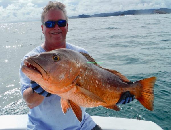 Inshore Fishing ShareFishing.net • Quepos Fishing